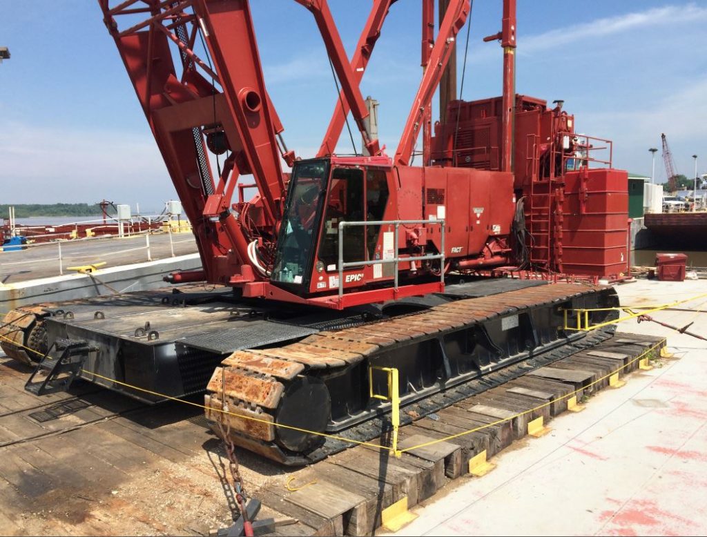 Manitowoc 2250 300 Ton Lattice Crawler Crane Traylor Equipment manitowoc-2250-300-ton-lattice-crawler-crane-traylor-equipment